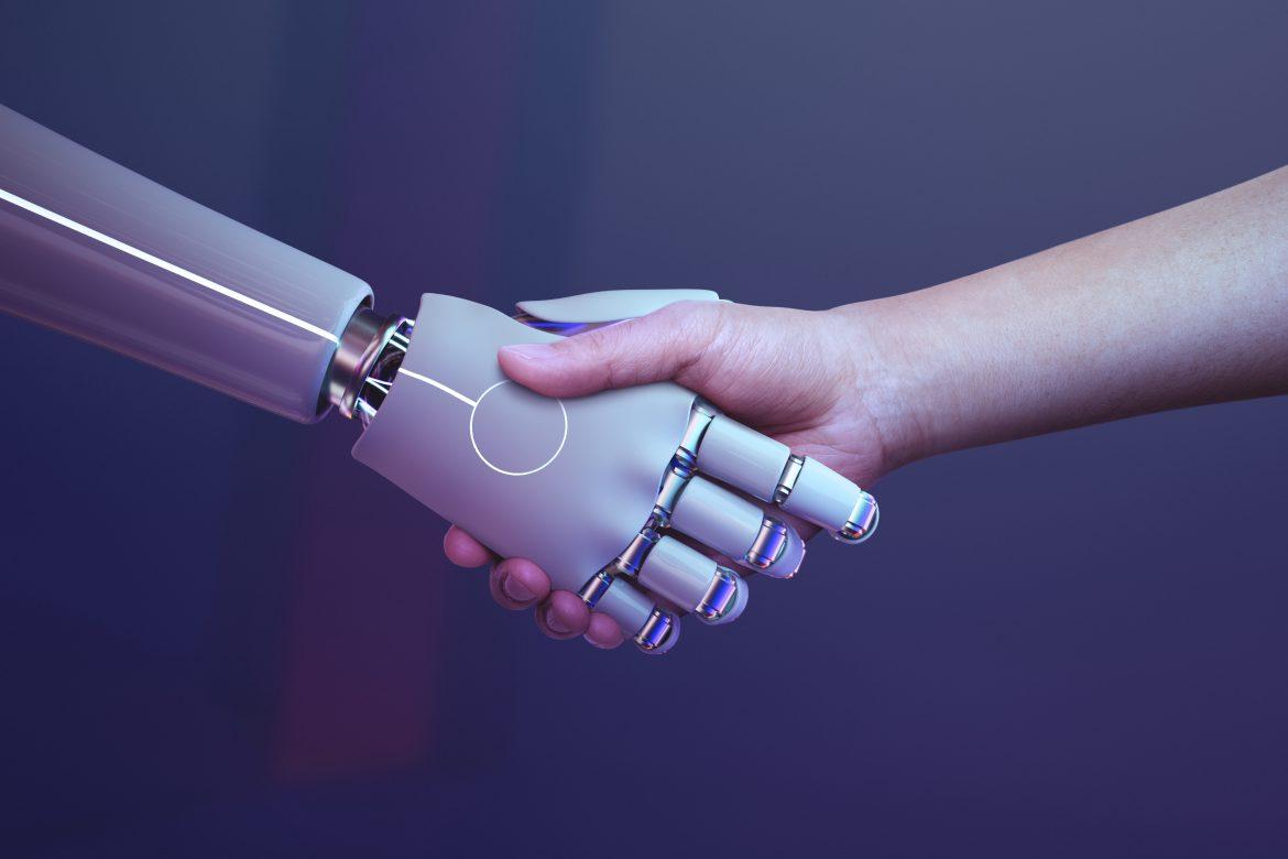 Chatbots vs. Humans : Which One Should You Choose And Why